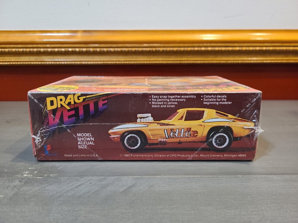 MPC Drag Vette 1963 Corvette Stingray 1/32 Scale Snap Model Kit #1-3217 ...