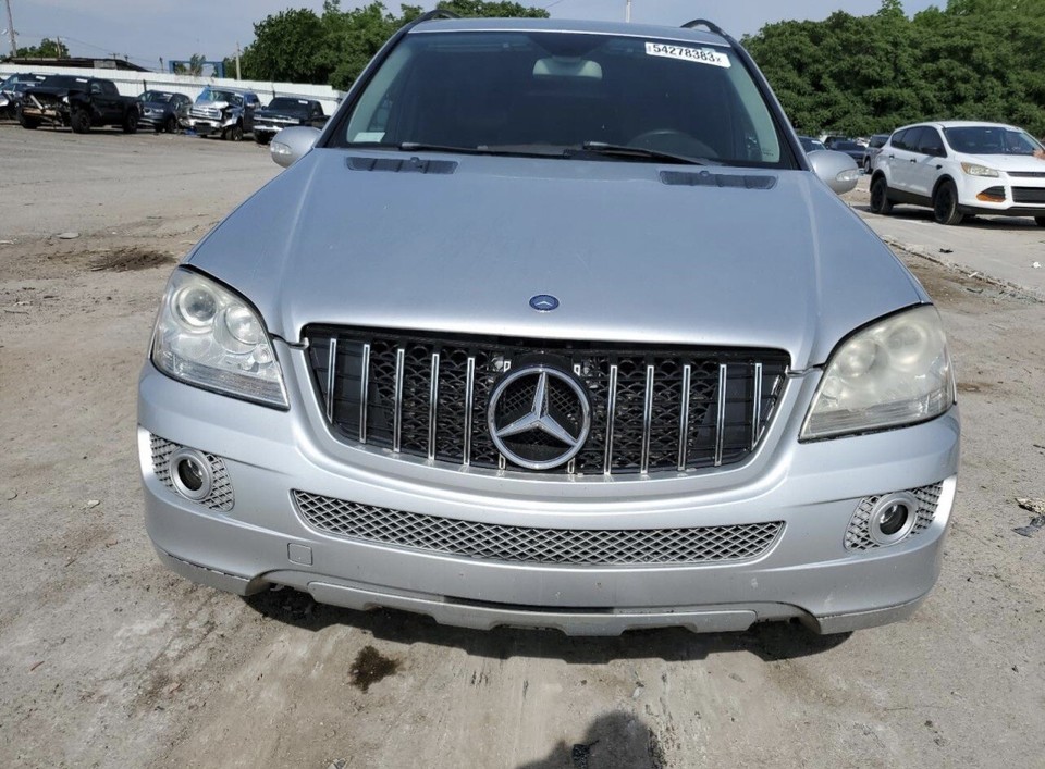 06-13 Mercedes W251 R350 ML500 GL450 Front Differential Axle Carrier ...