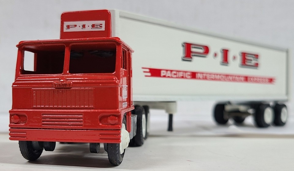 WINROSS DIECAST, 1:64, PIE, TRACTOR TRAILER, PACIFIC INTERMOUNTIAN ...
