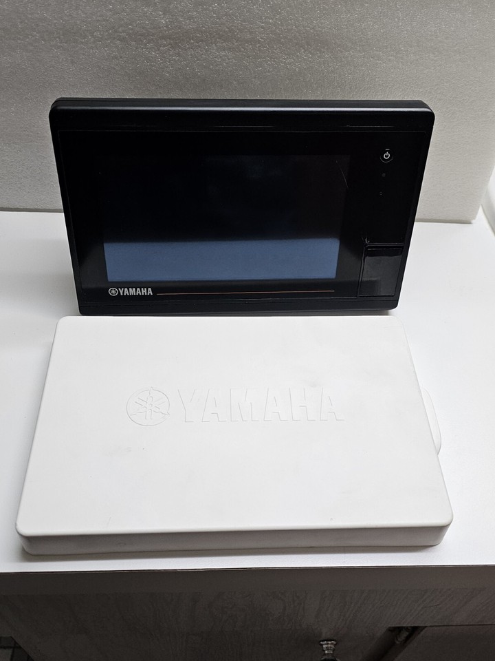 6YD Touch Panel w/Maps 6YD-83710-13-00 C-7 CRACKED SCREEN | eBay