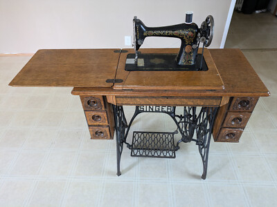 1920 Singer sewing machine, Model 66 Red Eye with Treadle & Gorgeous ...
