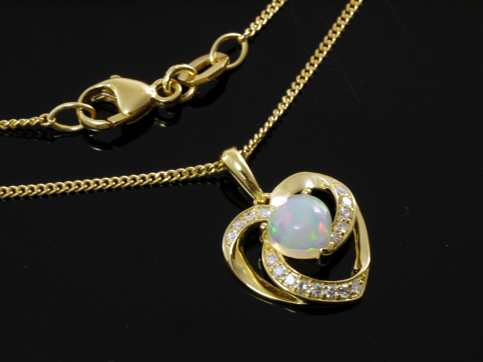 Fabelhafte Goldkette Mit Herzanhanger Ebenbild