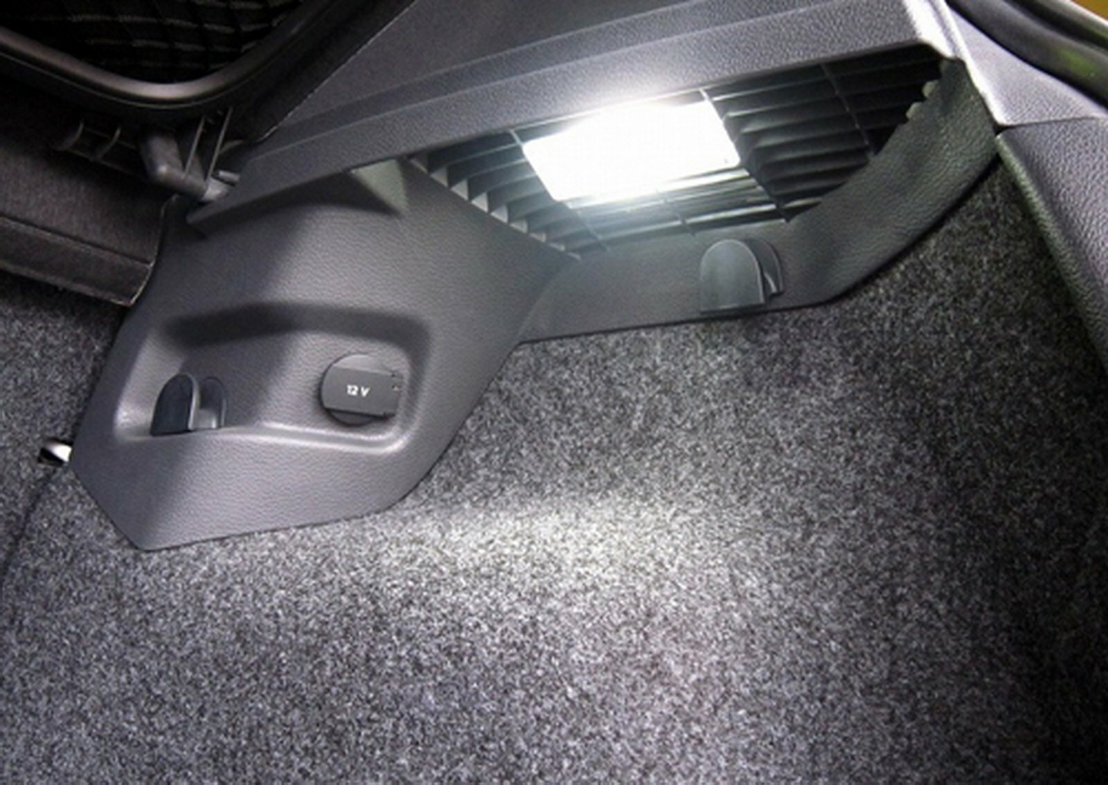 2x LED Trunk Boot Luggage Compartment Light For VW Transporter T5 Caddy ...