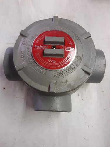 Appleton 0/Z Gedney 3 Way 2" Explosion Proof Connector | eBay