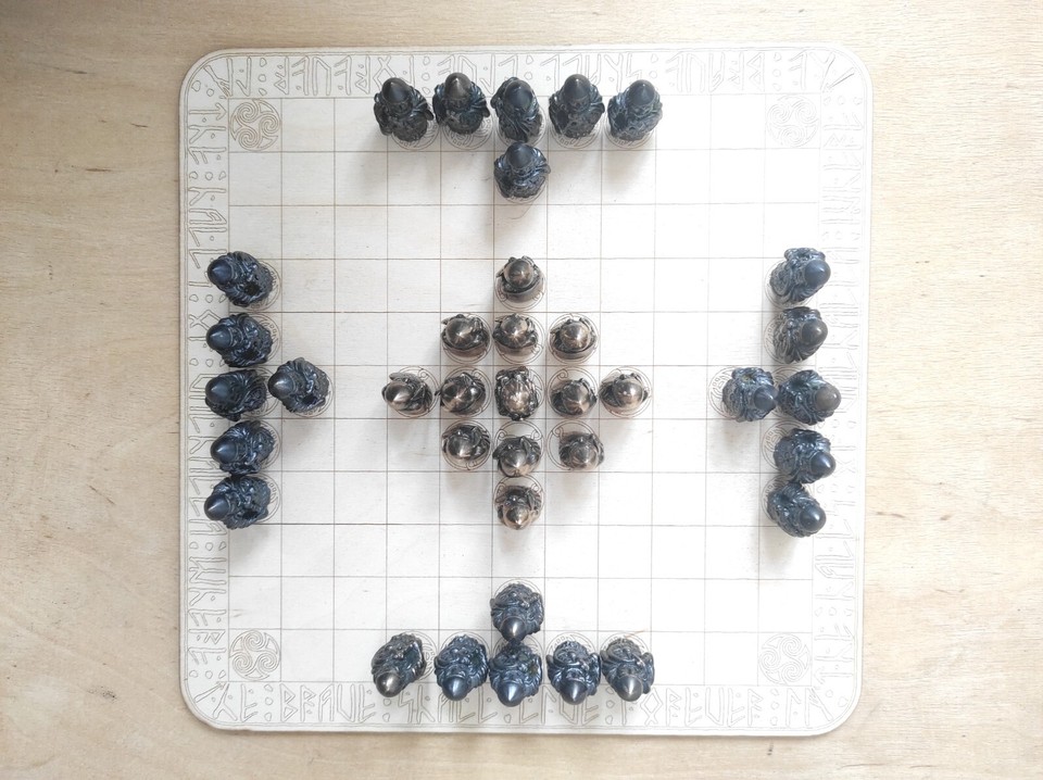 Hnefatafl, Viking Chess Set, Tablut, Hnefatafl Bronze Pieces, Tafl ...