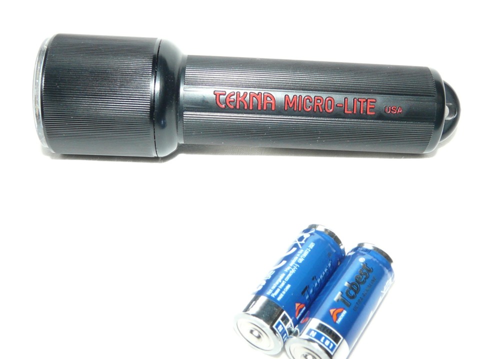 Vintage 80s TEKNA MICRO LITE Waterproof Pocket Flashlight T-1050 ~NEW ...