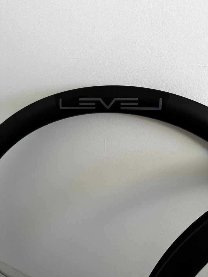 NEW! Level Carbon Aero Disc Rims Gravel Road & Star Ratchet Prime Hubs ...