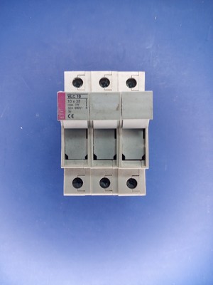 ETI VLC10 3-Pole Fuse Holder/ Disconnector AC-22B 20A fuse | eBay