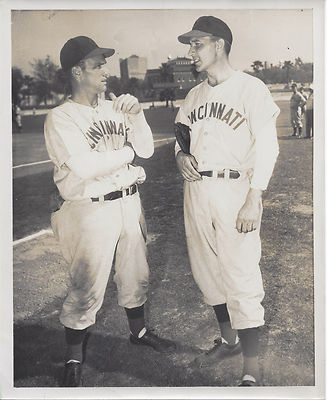 1940s MLB PHOTO CINCINNATI REDS BASEBALL PLAYER EDDIE MILLER & EDDIE ...