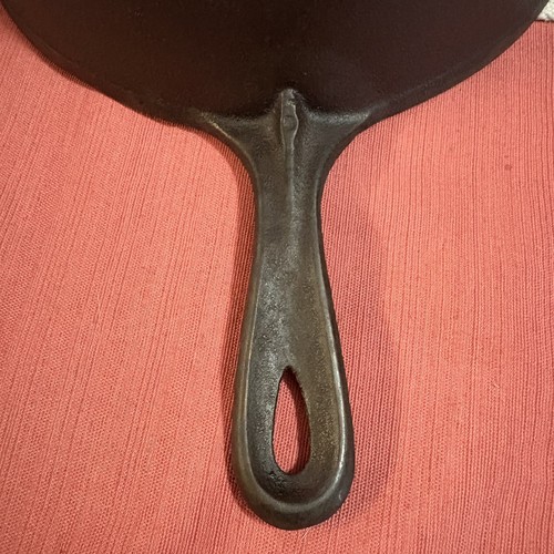 Chicago Hardware Foundry Diamond #6 / 9" Cast iron Skillet | eBay