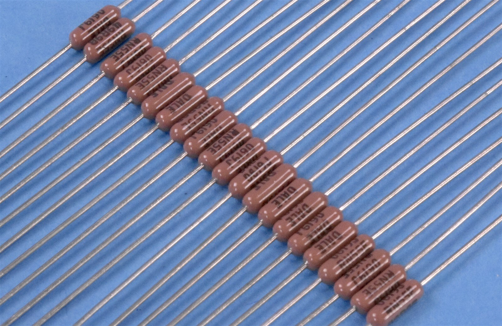 100 Vishay 49.9 Ohm 0.1% Precision MIL-R-10509 Qualified Resistors ...