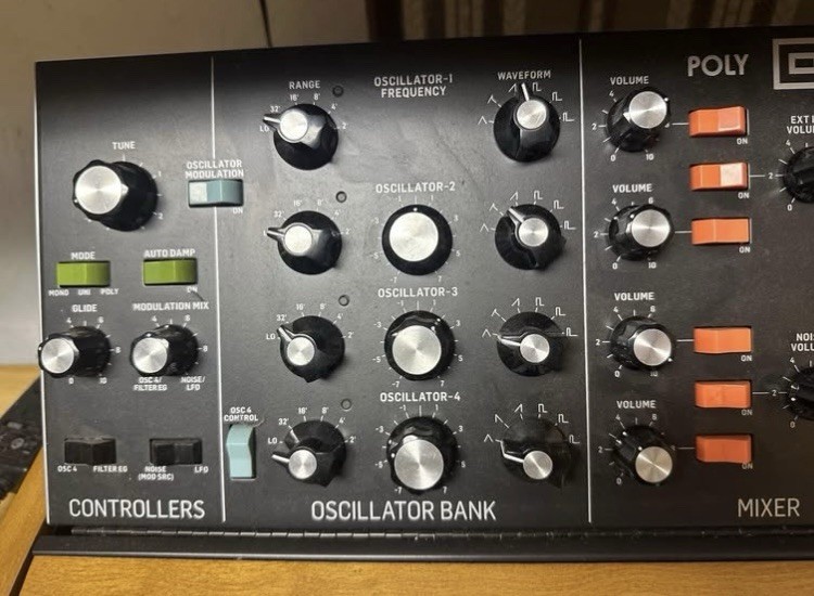 Behring r Poly D Analog Synthesizer with Keyboard and Sequencer | eBay