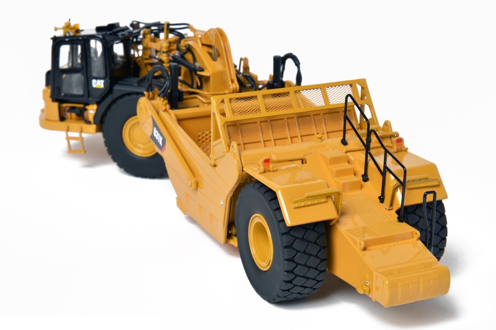 Caterpillar 631K Scraper - 1/48 - CCM - Diecast - 550 Made - New 2017 ...