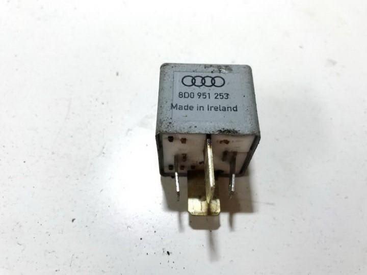 Volkswagen Passat 1998 Relay module 8d0951253, 899312000 10038 3 ...