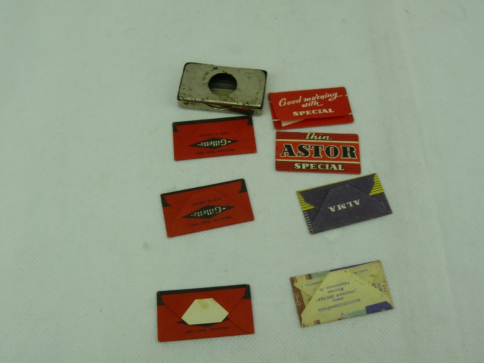 Vintage Metal Shaving Blades Box with Old Blades #2454 | eBay