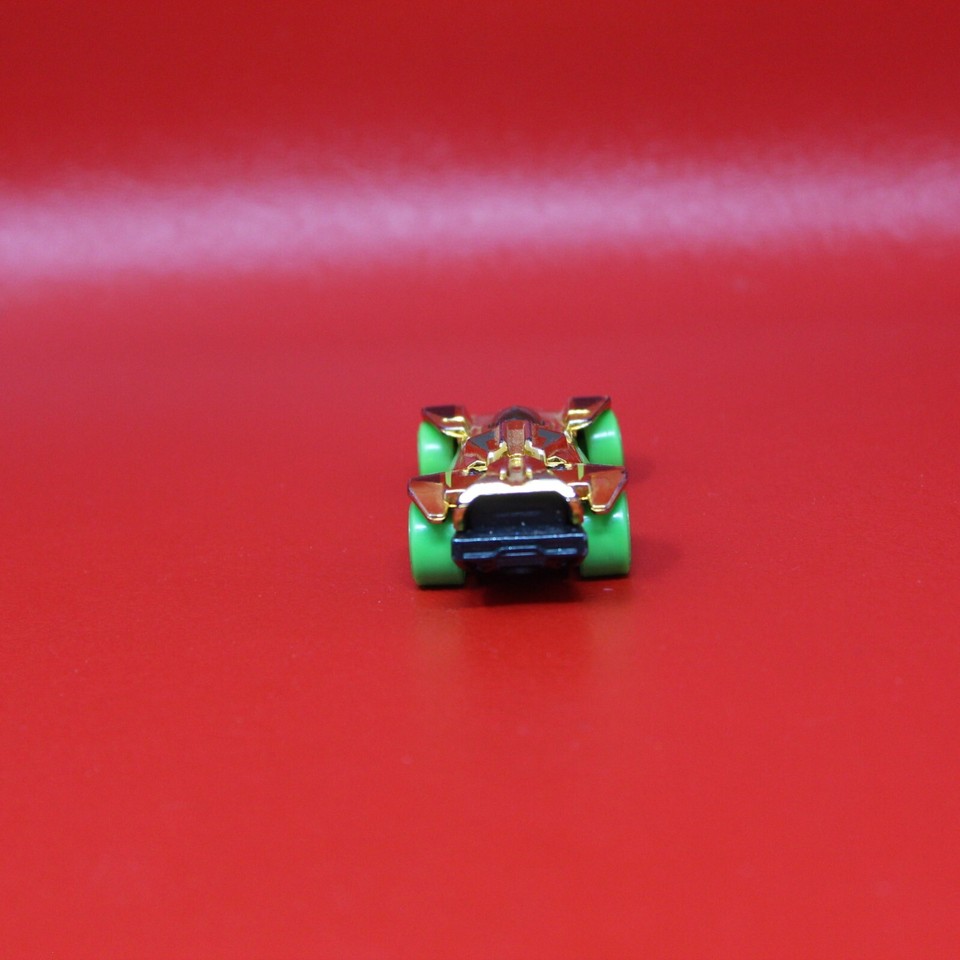 2016 Hot Wheels #42 Rev Rod Gold Chrome HW Super Chromes 1:64 Loose ...