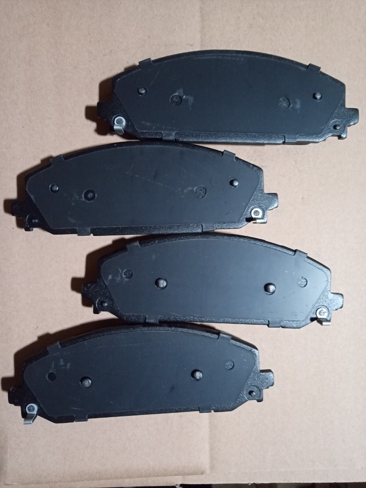 2021-2022 Dodge Durango Pursuit Front Brake Brake Pad Set 68526404AA ...