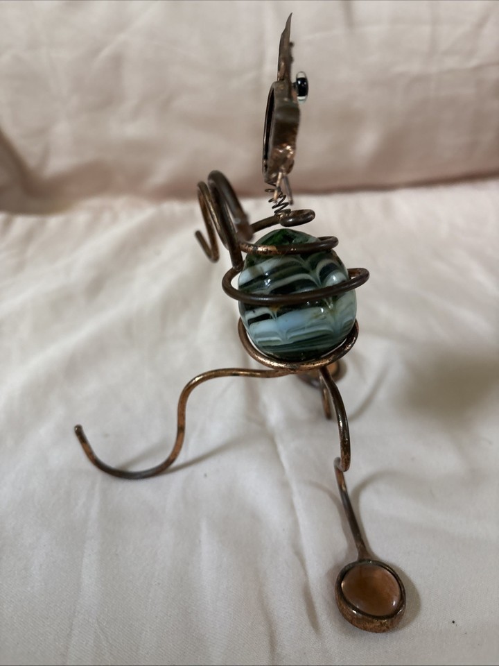 VERY CUTE HAND CRAFTED COPPER WIRE, GLASS AND STONE EGG FIGURINE OF A ...