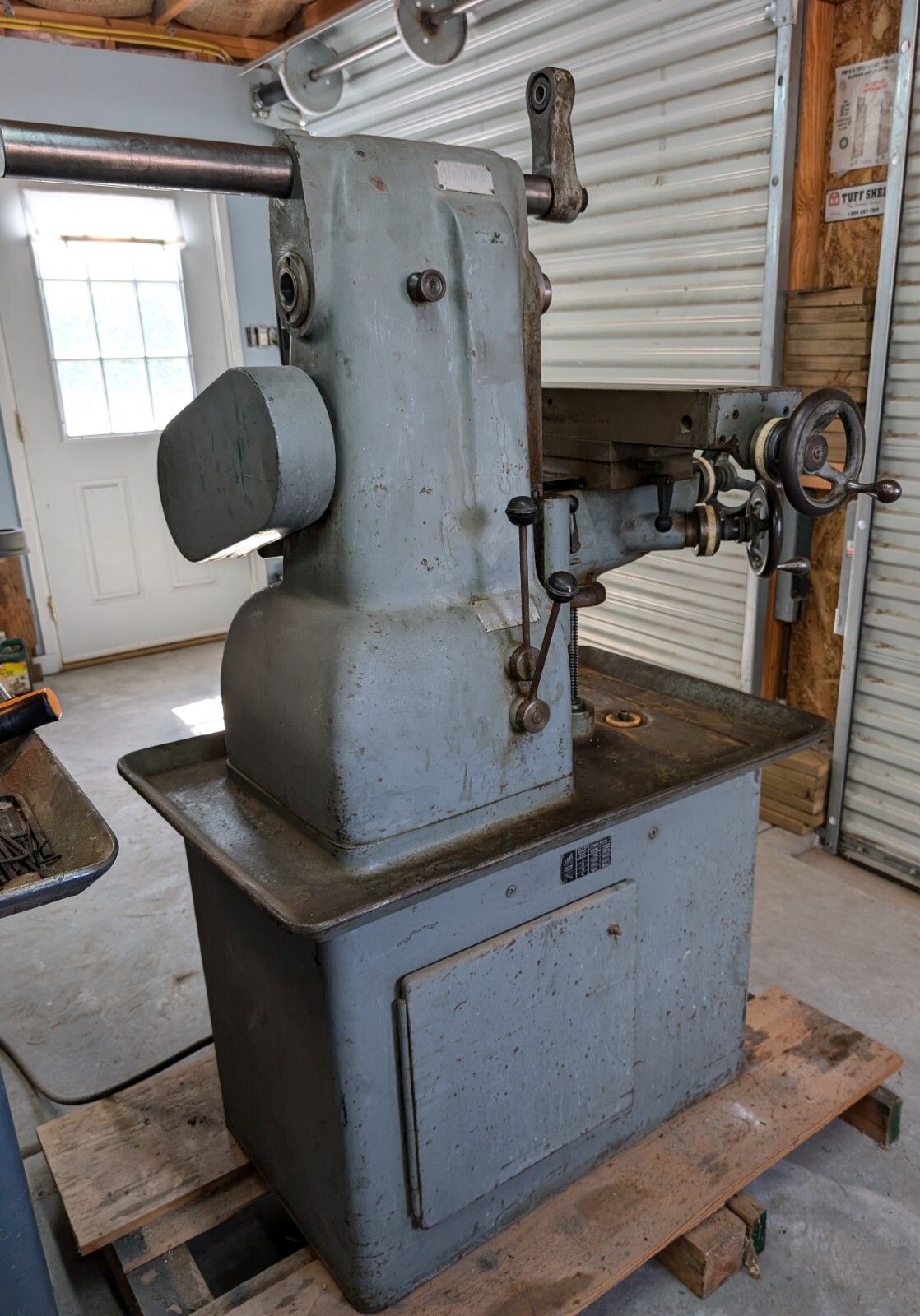 Hardinge Universal Mill UM, 110-1850 RPM, 6" x 25" Table, 120/240V ...