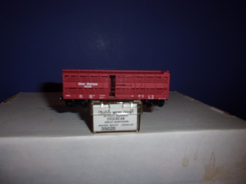 N SCALE KADEE/MICRO-TRAINS 35020 = GN/55336 40' DESPATCH STOCKCAR | eBay