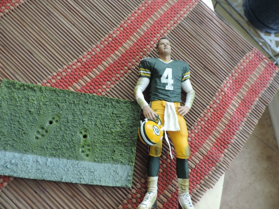 LOOSE NFL MCFARLANE: MCFADDEN, POLAMALU, IRVIN, HESTER, DAV IS, GATES ...