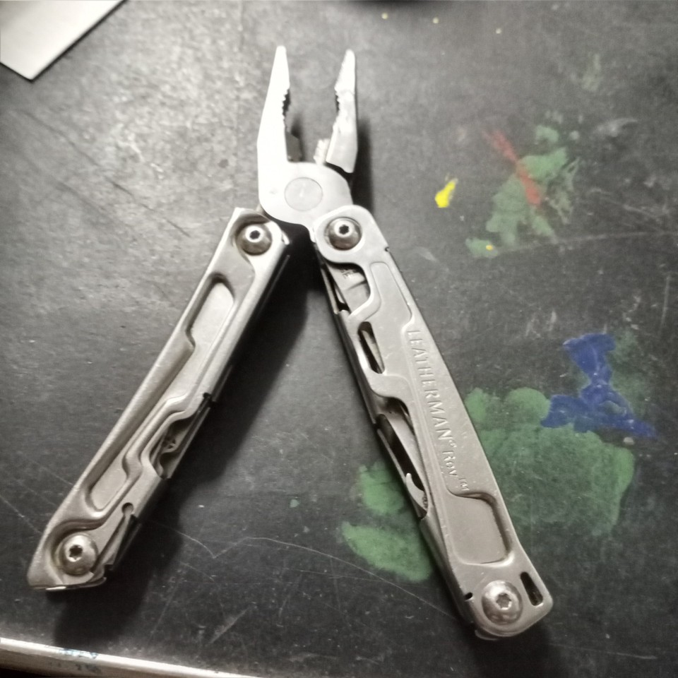 Leatherman Hand Held Multi-Tool new never used | eBay
