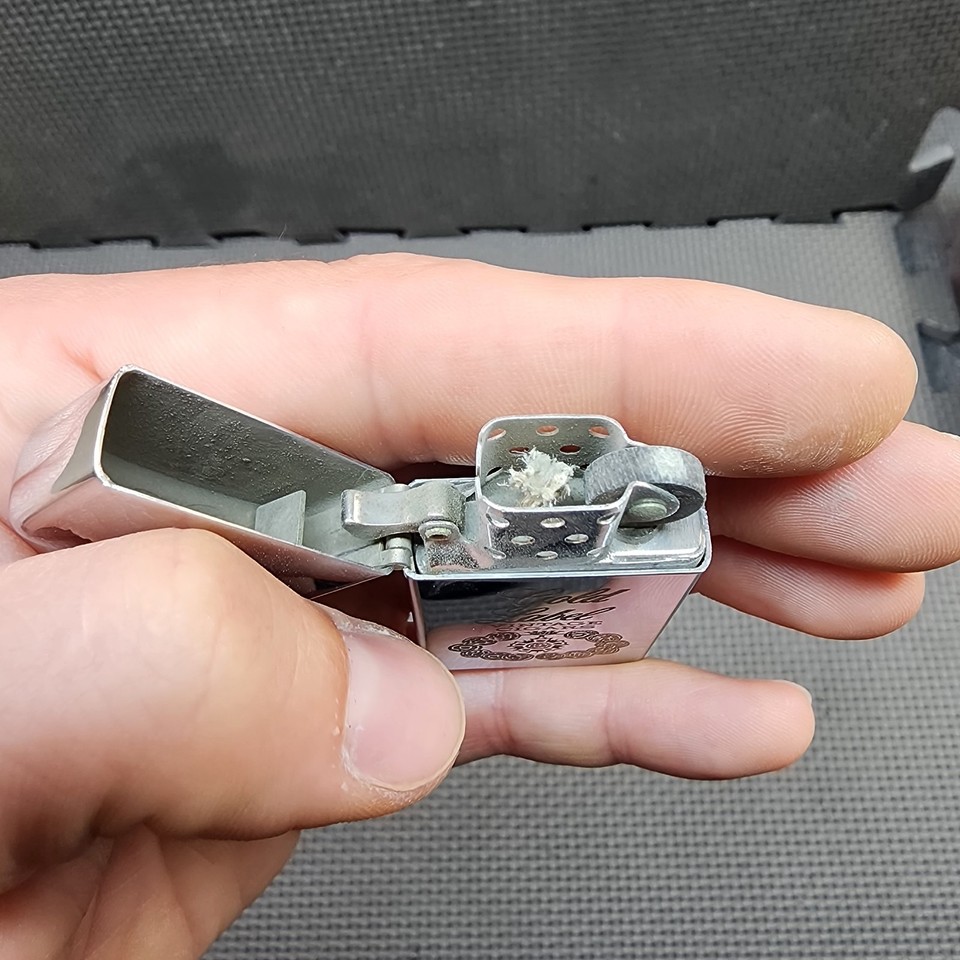 Vintage 1964 Zippo Slim Lighter Gold Label Vintage Cigars Advertising w ...