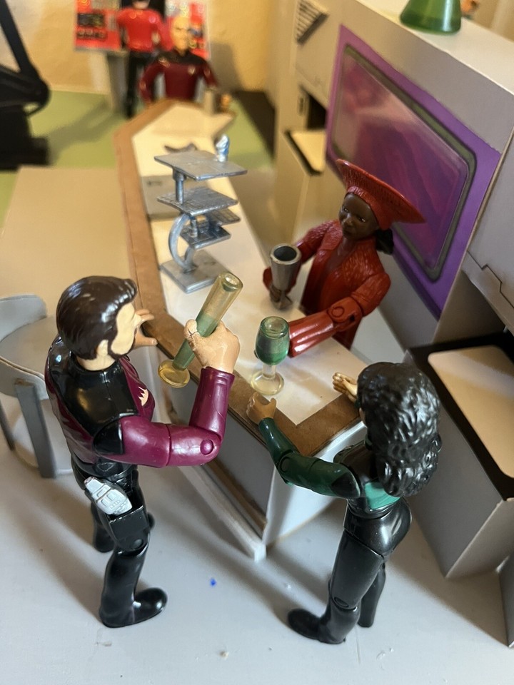 Deposit for Star Trek Custom Diorama TNG DSN TOS Voyager | eBay