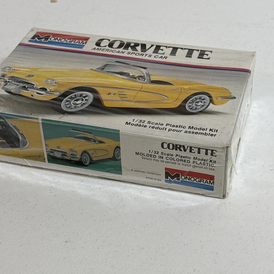 Monogram Model Kit - Corvette American Sports Car - 1:32 Scale - Sealed ...