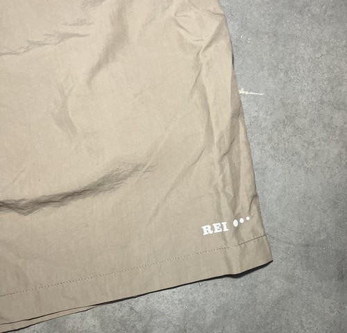 Men’s REI Cycling Biking Nylon 10” Beige Tan Padded Shorts With Pockets ...