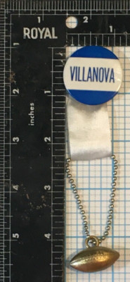 VINTAGE VILLANOVA WILDCATS NCAA COLLEGE PIN BUTTON RIBBON FOOTBALL ...