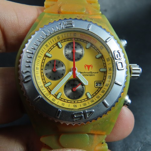 Technomarine Chronograph WR 200M/660FT Quartz Men Watch | eBay