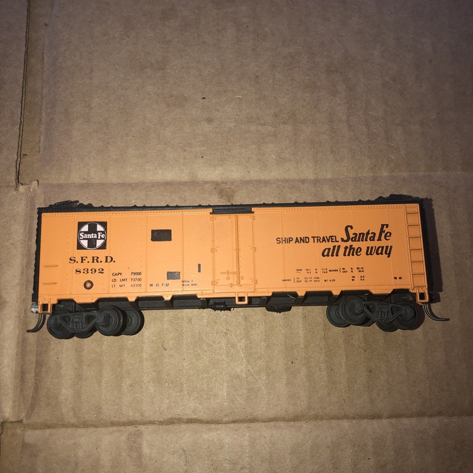 HO Athearn 5023 40' Reefer Santa Fe ATSF SFRD 8392 Super Chief Built ...