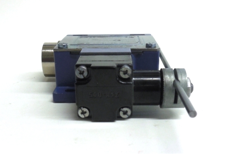 TELEMECANIQUE LIMIT SWITCH BODY, ZCKM1H29, LIMIT HEAD SWITCH, ZCK-D05 ...