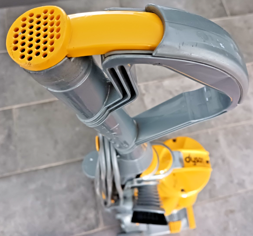 DYSON DC07 UPRIGHT YELLOW VACUUM CLEANER ROOT CYCLONE + ATTACHMENT ...