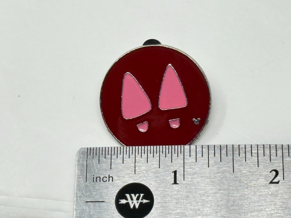 2007 Disney Enamel Trading Pin Minnie Mouse Shoe Footprints Hidden ...