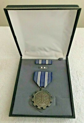 U. S. AIR FORCE MERITORIOUS MEDAL SET, FULL SET IN BOX | eBay