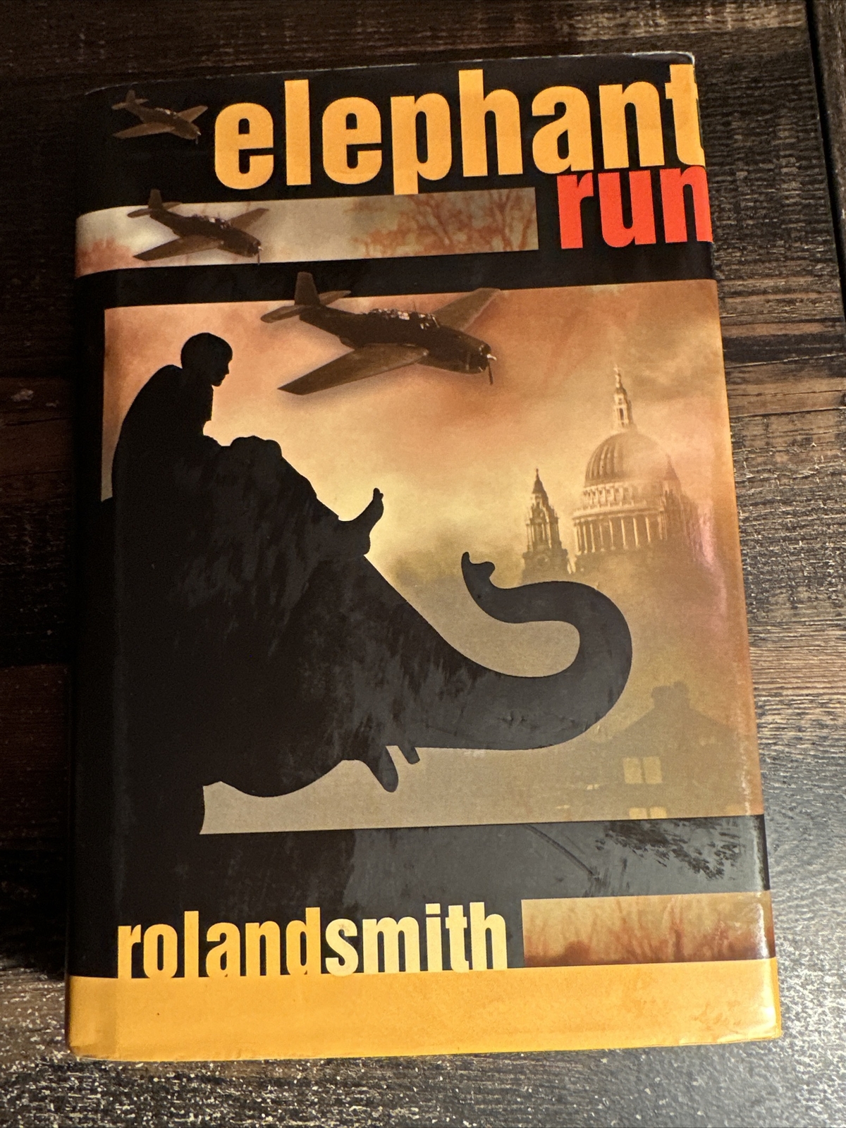 Elephant+Run+by+Roland+Smith+%282007%2C+Hardcover%2C+Revised+edition%29 ...