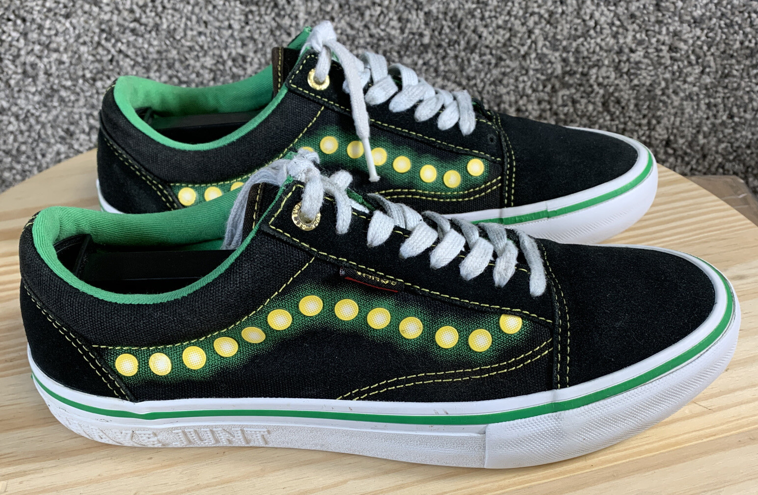 Vans Pro Shake Junt Shoes Unisex Size 7.5 Black Suede Green Sneakers ...