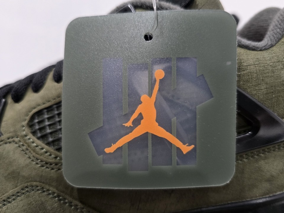 TRAFFIC JAM F&F 2025 Nike Air Jordan 4 Retro UNDEFEATED Size 8.5 UNDFTD ...
