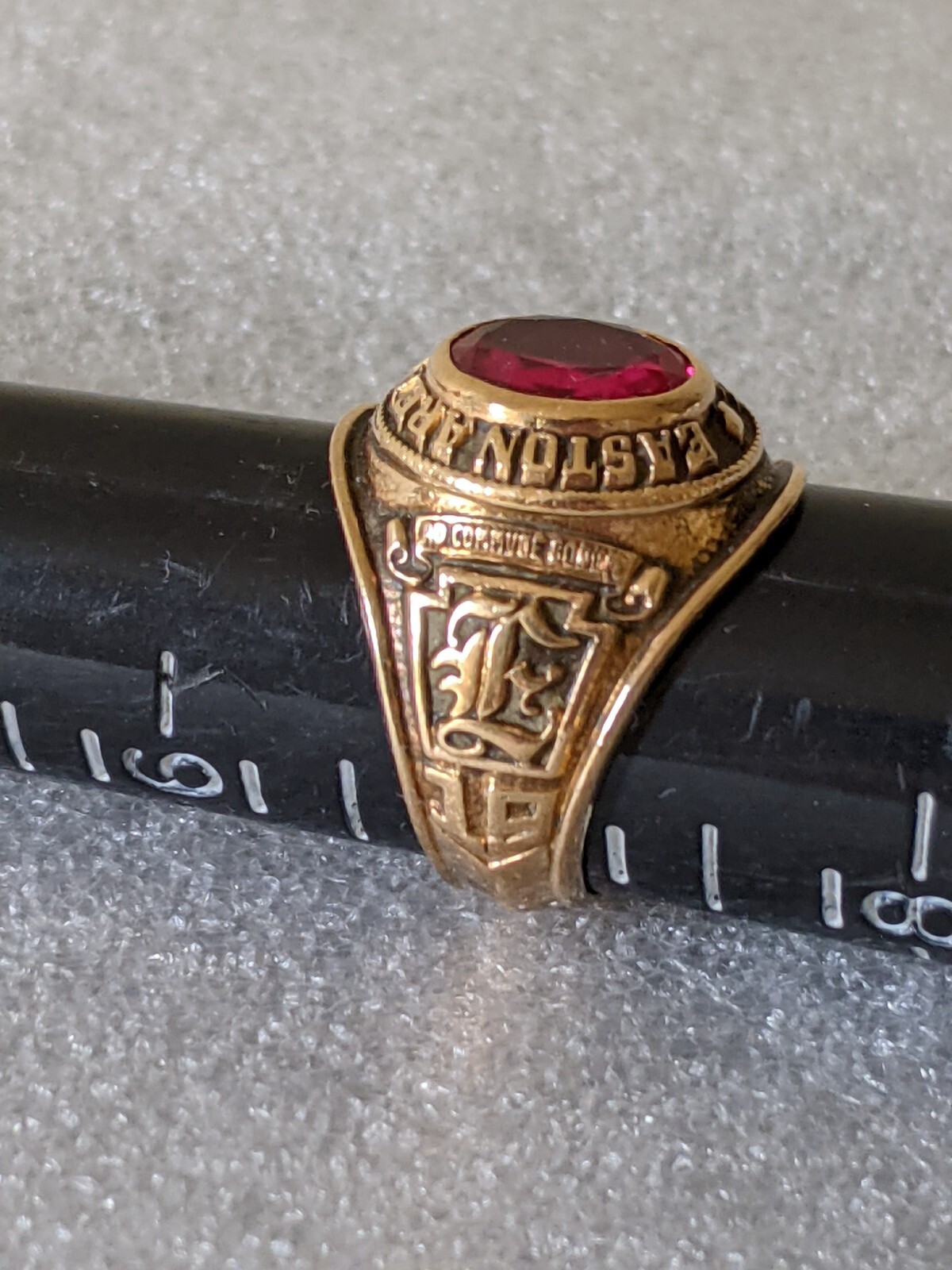 1968 Easton Pa High School Red Rovers Solid 10k Ruby Dieges & Clust ...