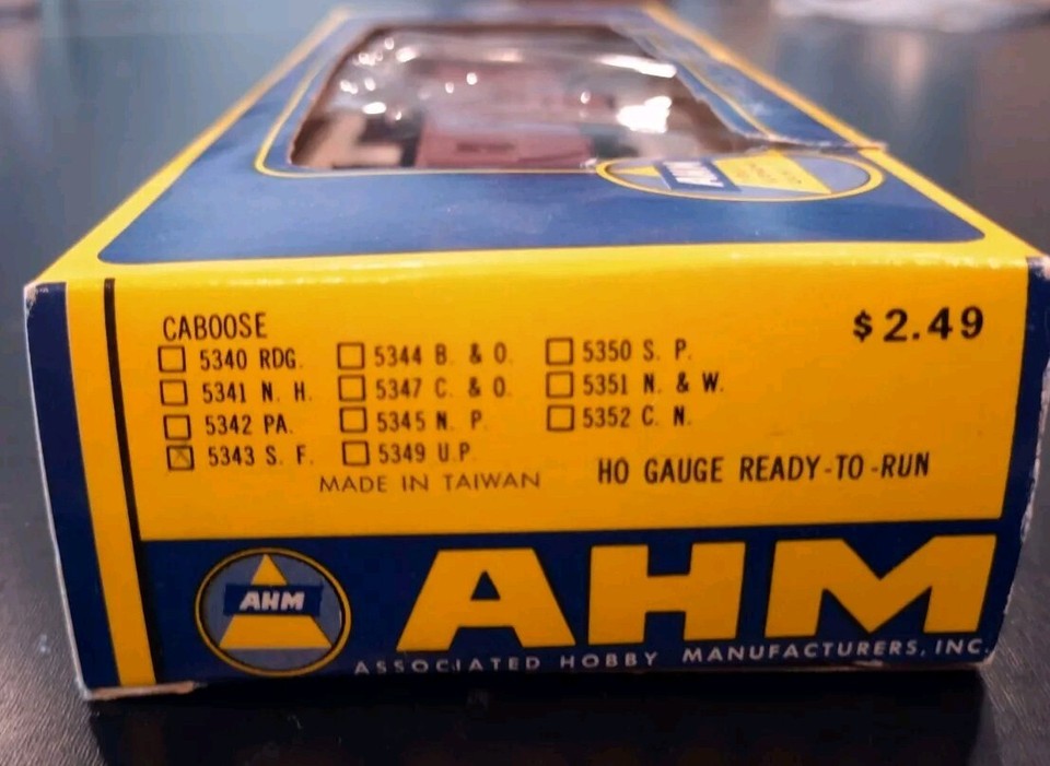 AHM HO Scale Santa Fe AT&SF Brown Caboose #1951 | eBay