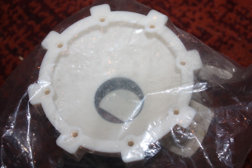 17J38 Lennox pulse furnace natural gas air flapper diaphragm housing ...