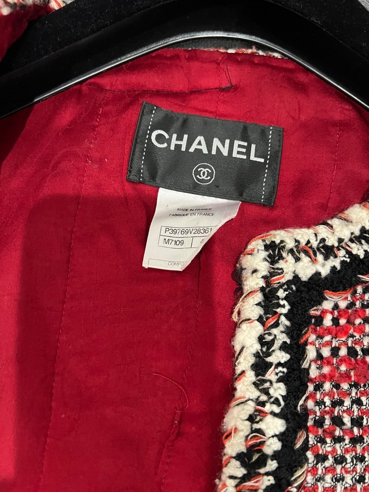 CHANEL 10A TWEED BRAIDED TRIM CC LOGO BUTTON JACKET BLAZER FR42-FR44 ...
