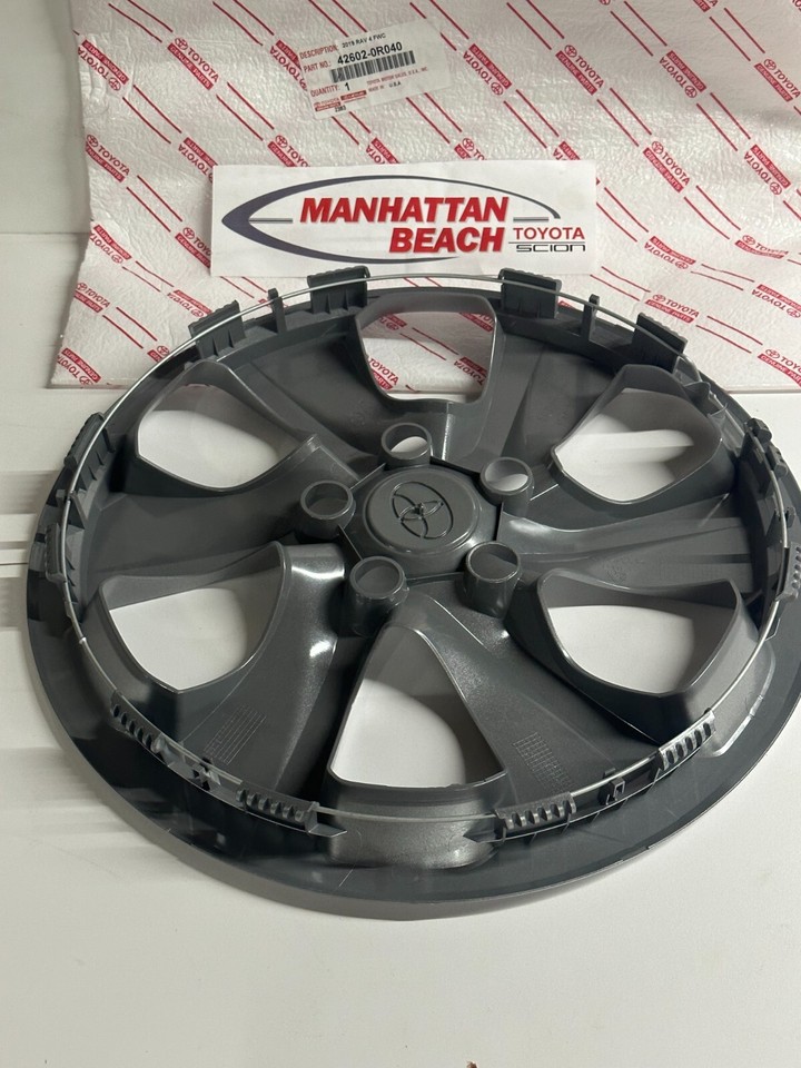 2019-2025 RAV4 17" WHEEL CENTER HUB CAP 42602-0R040 GENUINE TOYOTA NEW ...