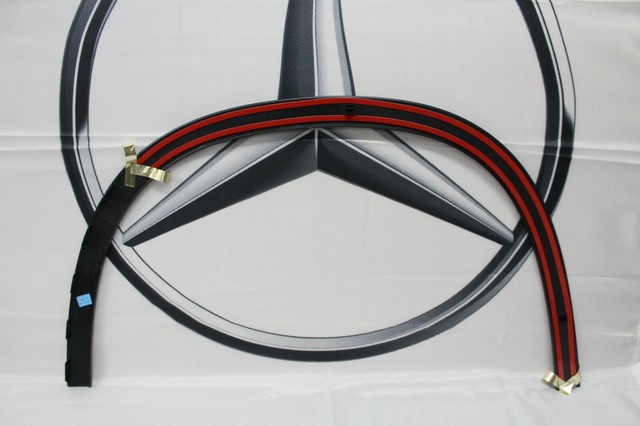MERCEDES GLA X156 2017 Passenger Side Front Wheel Arch Trim Cover ...