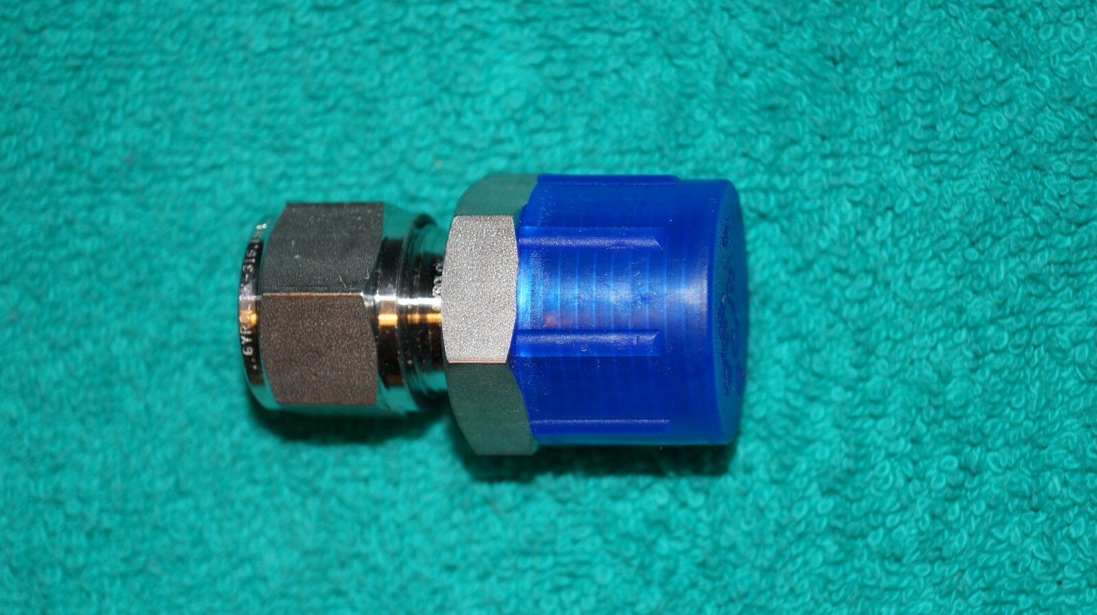 Hoke/Gyrolok Male Connector 1/2 in. Tube OD x 3/4 in. Male NPT ...