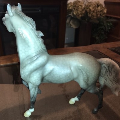 Breyer Traditional HWIN Retired 2017-2019 Gray Dappled Mustang | eBay