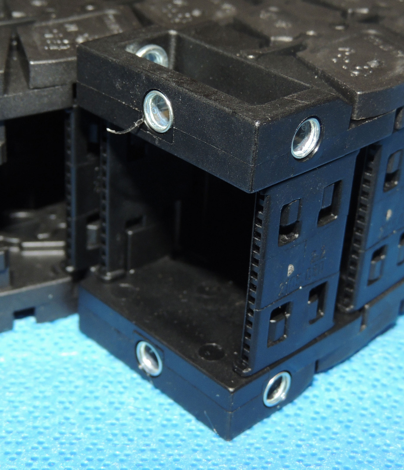 Neuf IGUS E6.29.01.055 E6-Chain 55mm Rad 109 Liens 2.7m Faible Bruit ...