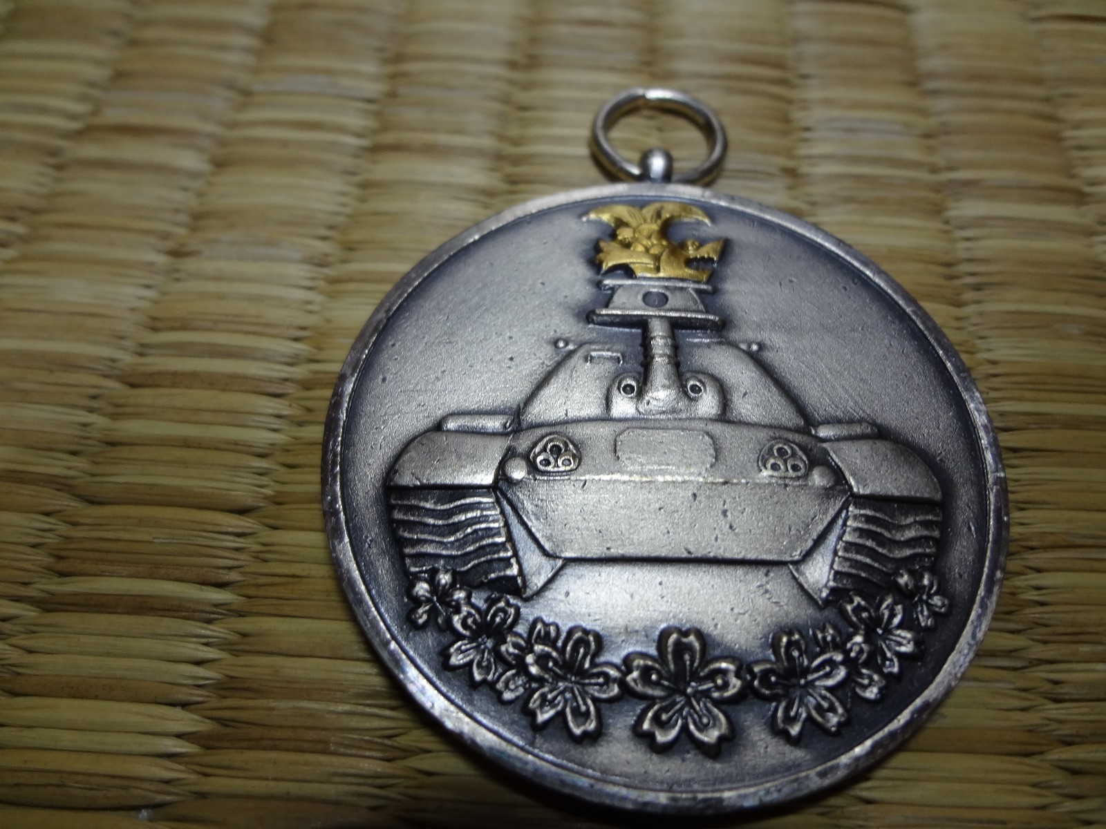 WW2 Japanese JGSDF 10th Tank Military medal CASE MEDAL PIN BADGE ARMY ...